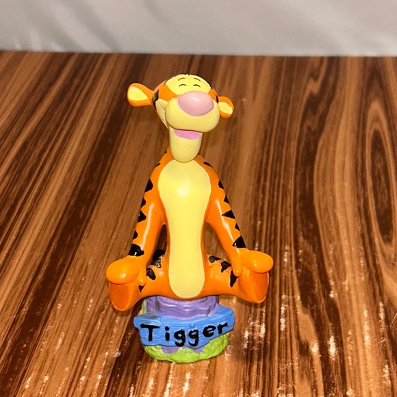 Disney | Accents | Alexander Global Promotions Tigger Bobblehead ...